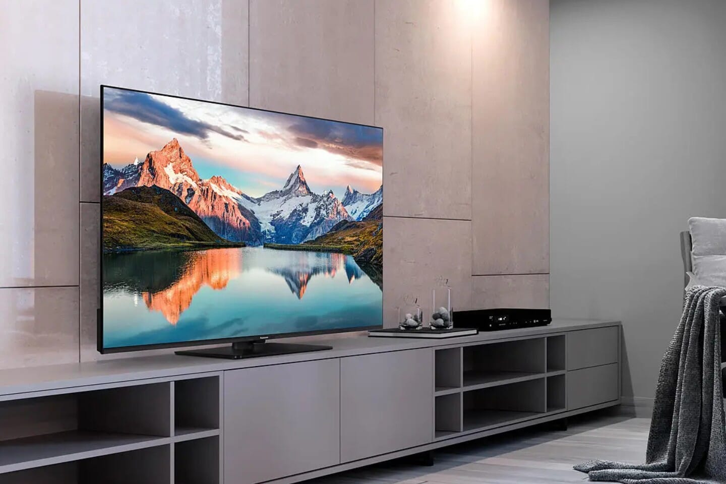 Panasonic Z90B 48-inch 4K UHD OLED TV | TV-48Z90BEB | Smart Home Sounds